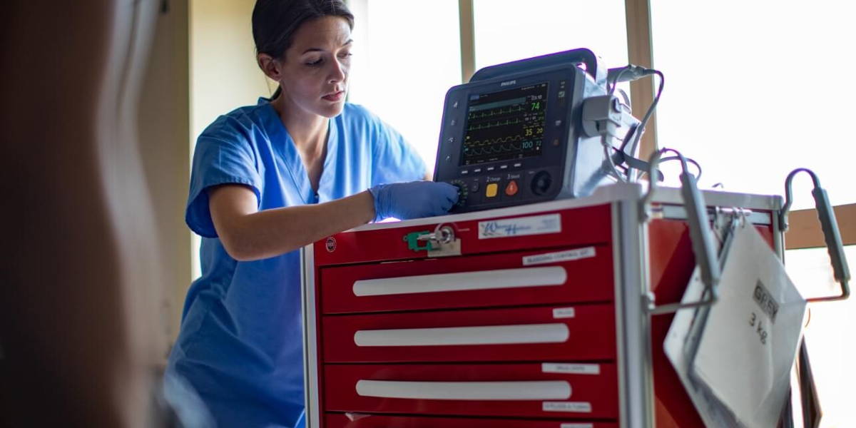 Philips lanceert HeartStart Intrepid met IntelliSpace Connect | ICT&health