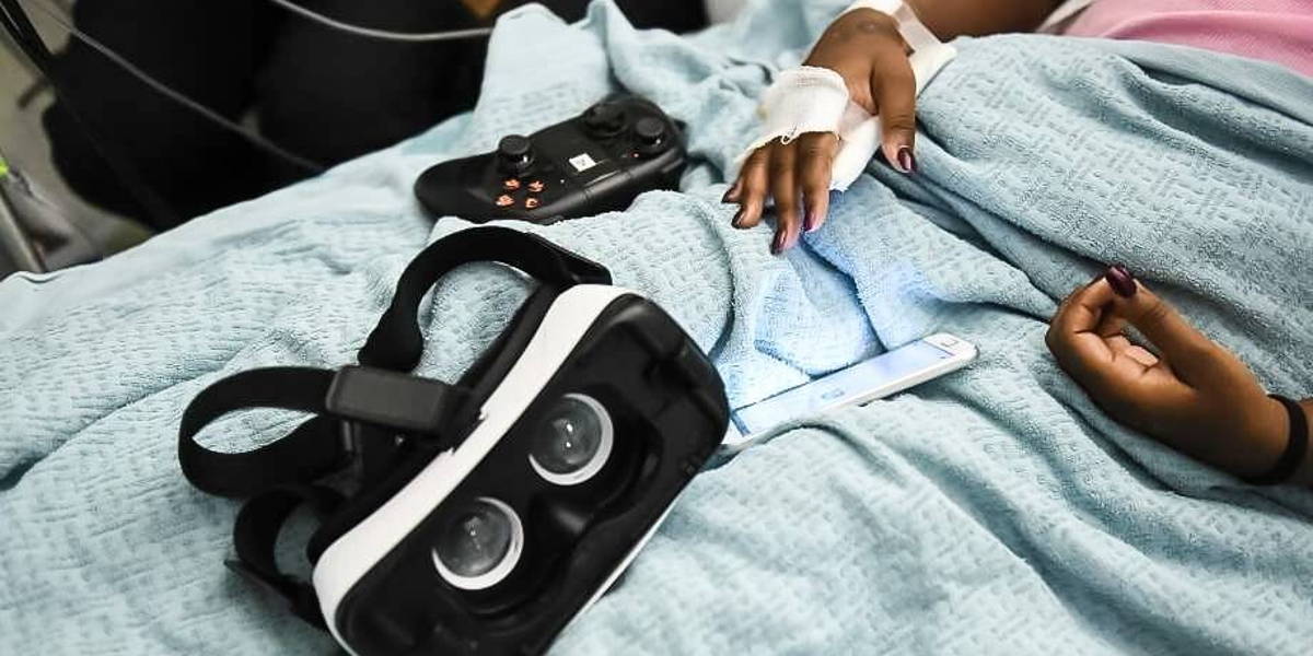 VR support eases pain in pediatric burn care | ICT&health
