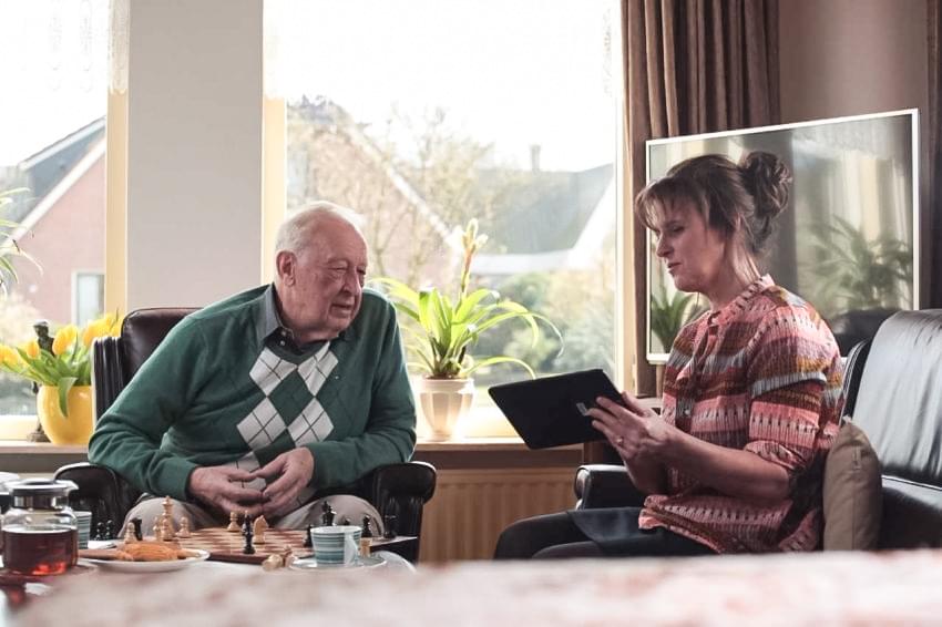 OZOverbindzorg moet ouderen regie over gezondheid teruggeven - ICT ...