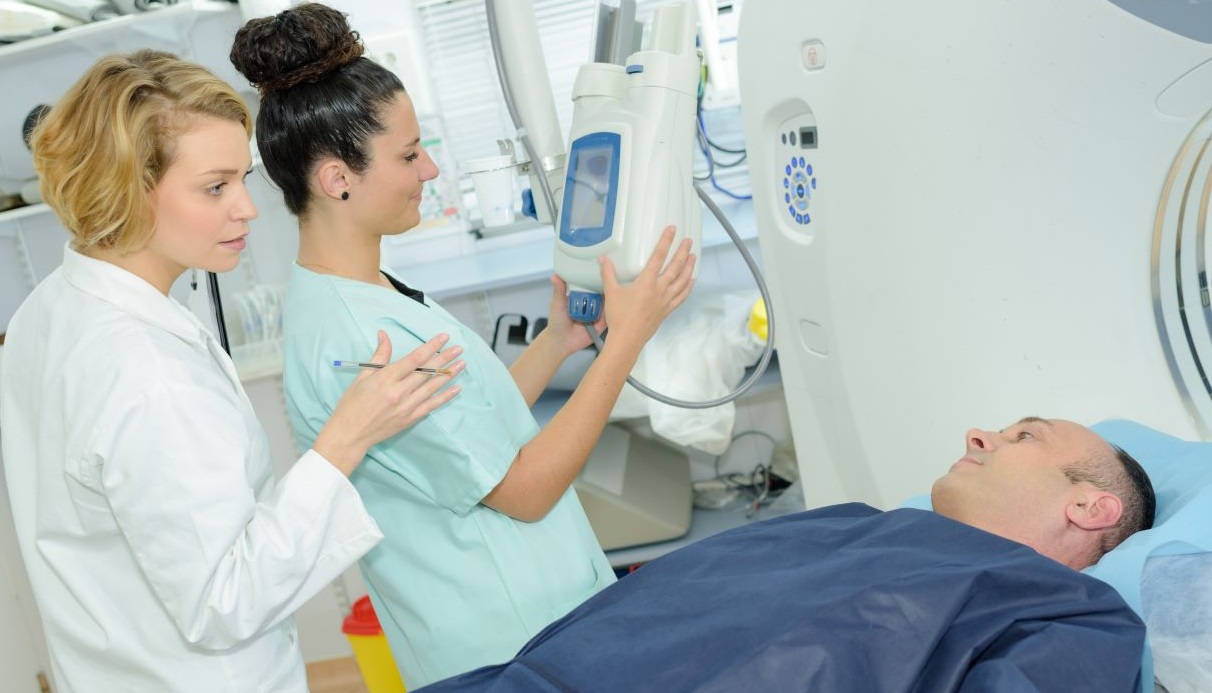 Eenmalige bestraling bij vroege longkanker slaat aan - ICT&health | Het ...